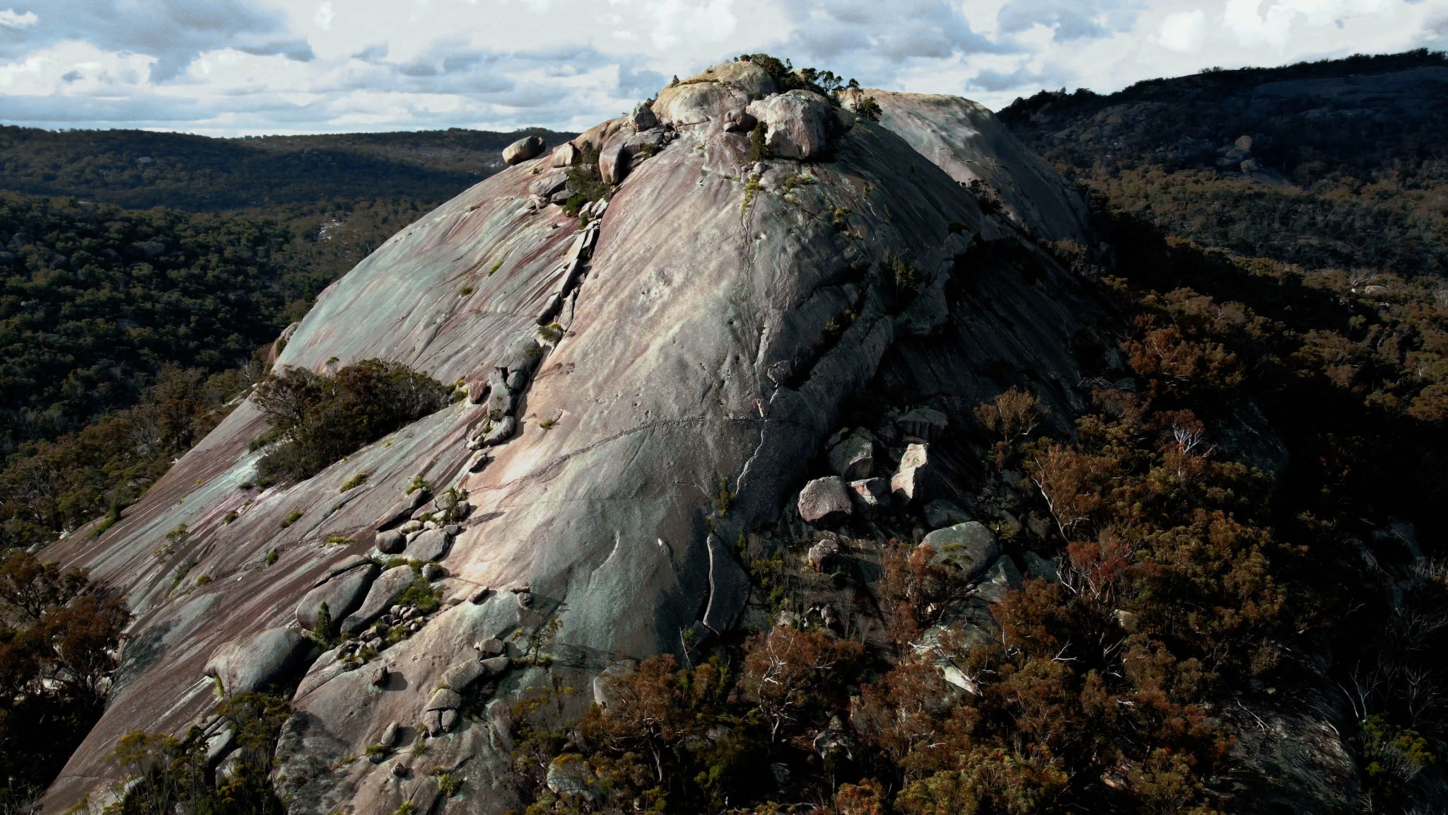 Guide to Hiking the Pyramid at Girraween National Park - Erika's ...