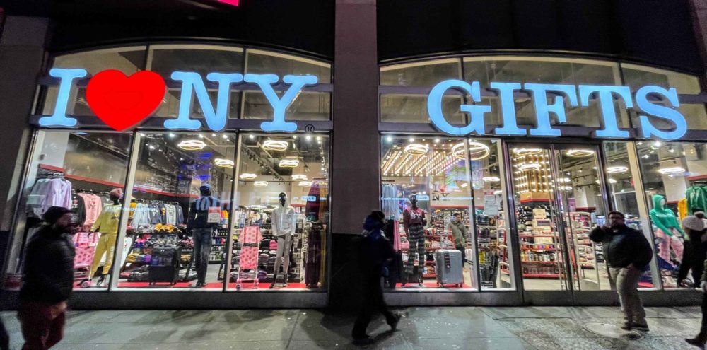 Things to do at Night in New York City - Erika's Travelventures