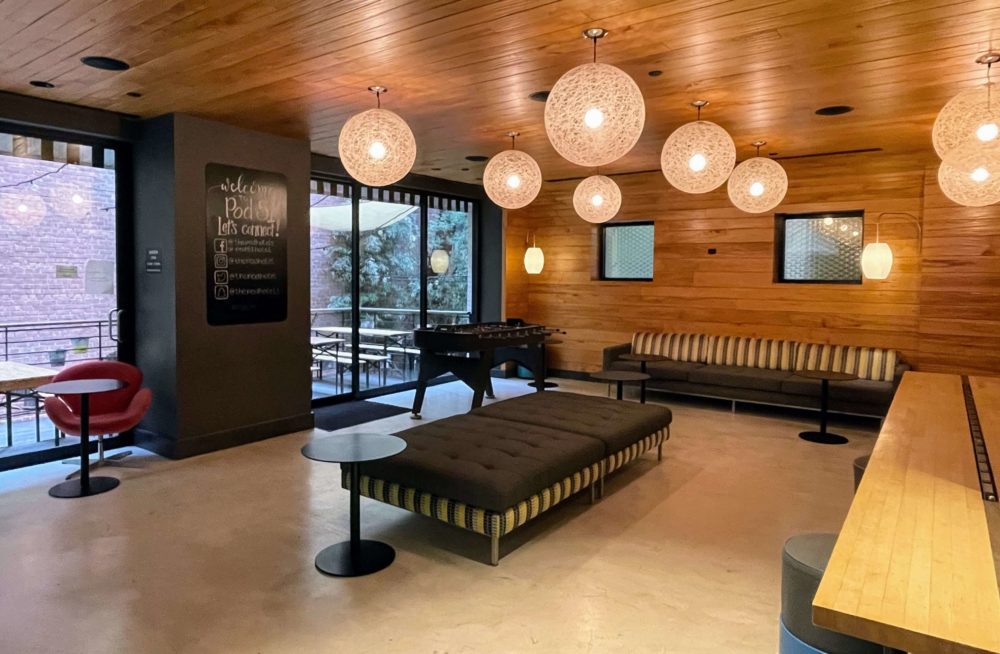 Pod 51 vs Pod 39 in NYC - Erika's Travelventures